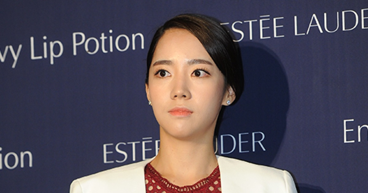 이윤진 '착시 효과 일으키는 시스루' [MBN포토]