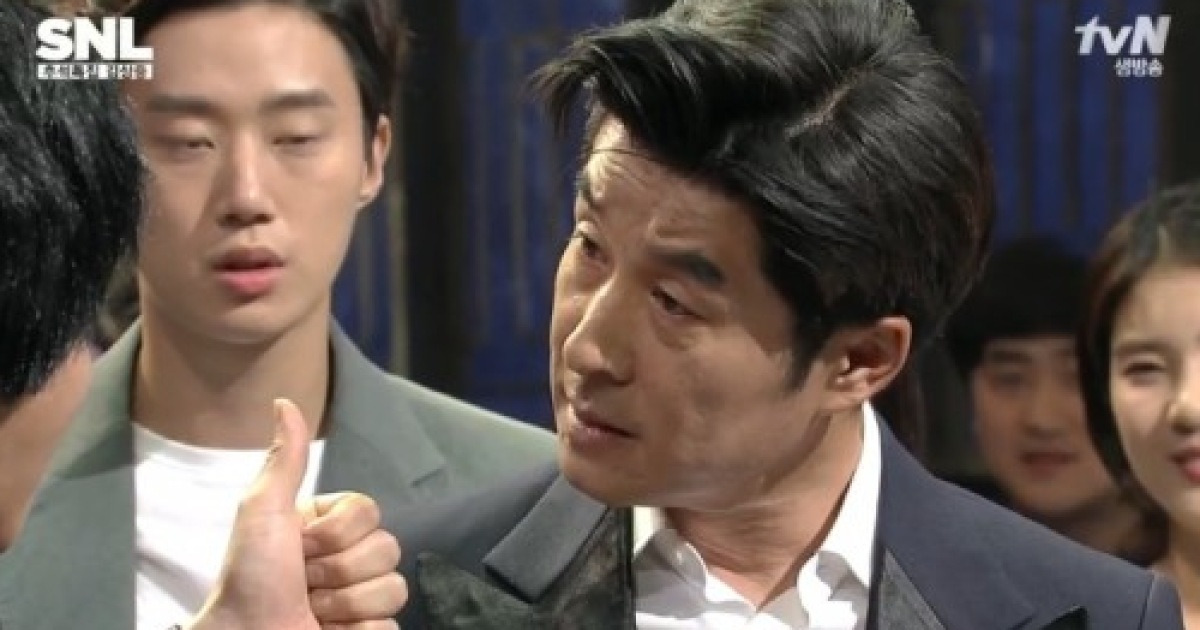 'SNL6' 김상중, 유세윤 성대모사에 "그만해 장난 같아?" 폭소