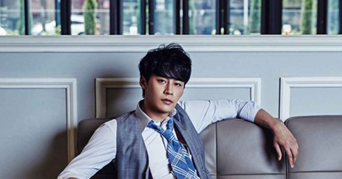 [bnt화보] 정은우 "만약 어린 나이에 큰 인기를 얻었다면 행복하지 않았을 것, 지금 얻은 것이 더 많아"