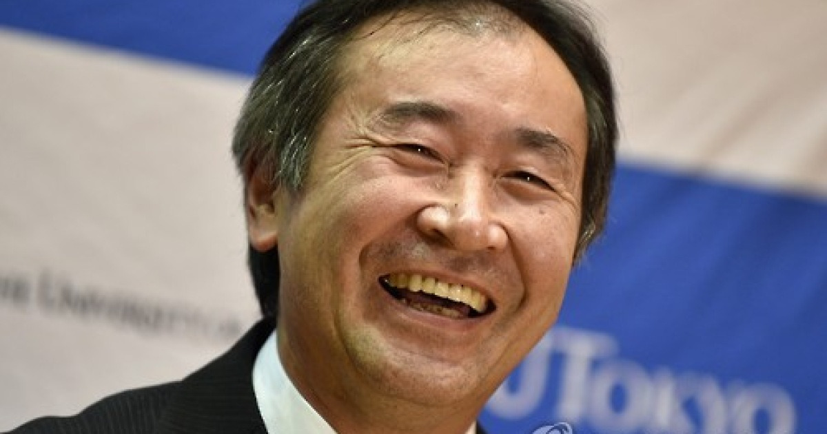 JAPAN NOBEL PRIZE PHYSICS