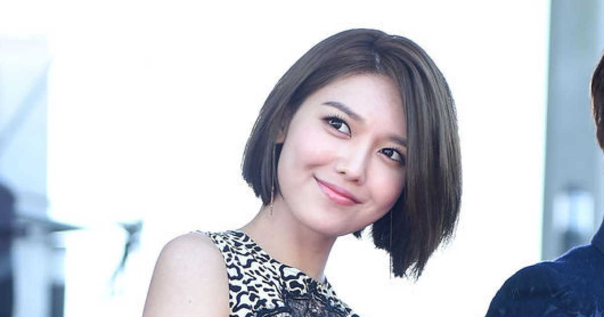 [사진]소녀시대 수영 옆구리 노출 과감한 드레스 코리아드라마어워즈