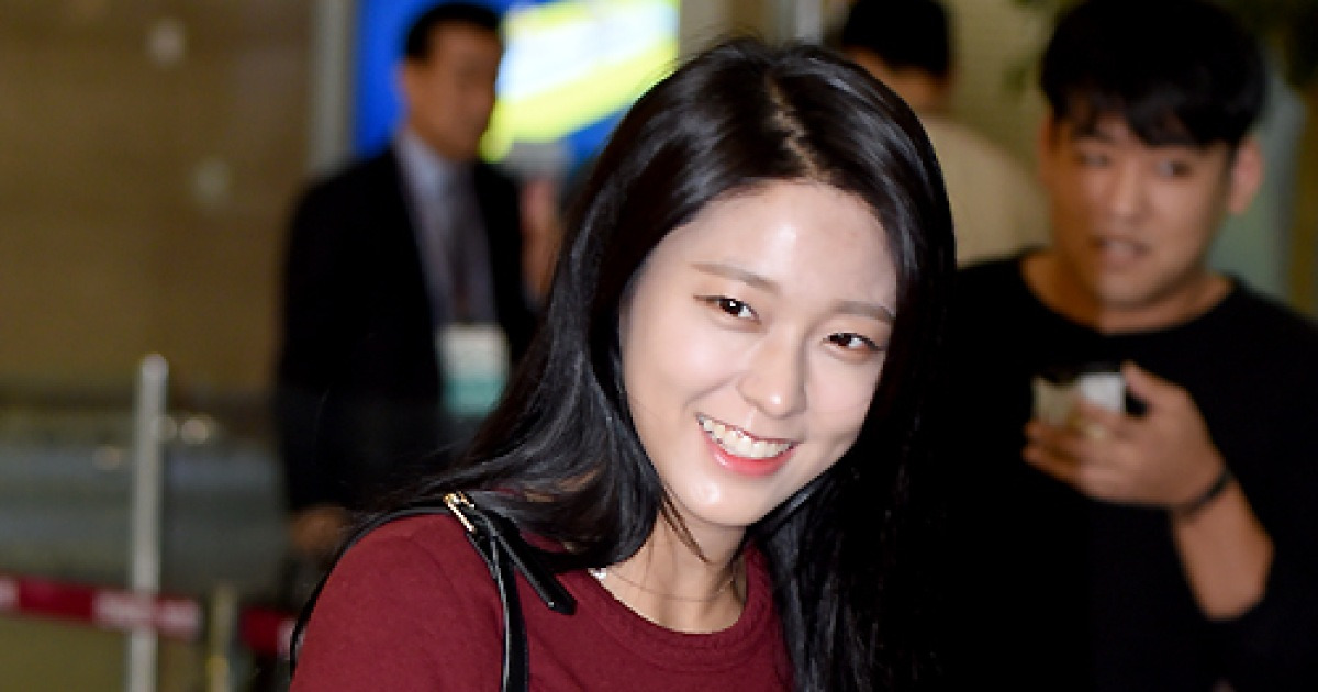 [MD포토] AOA 설현 '아침부터 심쿵 미소'