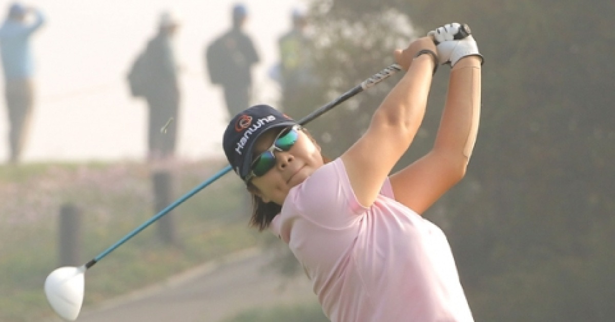 '감동 전하는' 이민영의 호쾌한 드라이버샷 [LPGA]