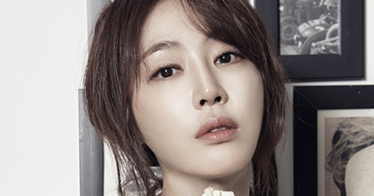 [bnt화보] 강예원 "가장 애착이 가는 작품은 영화 '퀵'"