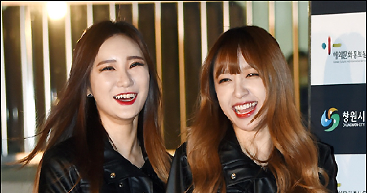 [MD화보] EXID, 무대 조명 사라지니 '메이크업 어마어마하네'