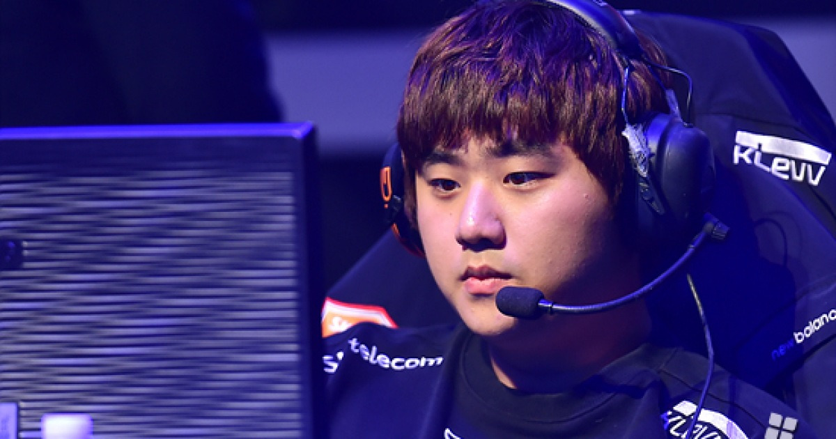 (롤케스파컵) SK T1 뱅 배준식 '진지한 4강전'[포토]