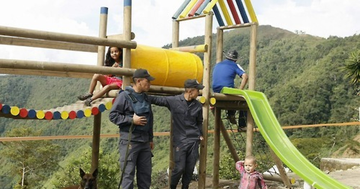 COLOMBIA FARC DEMINING PLAN
