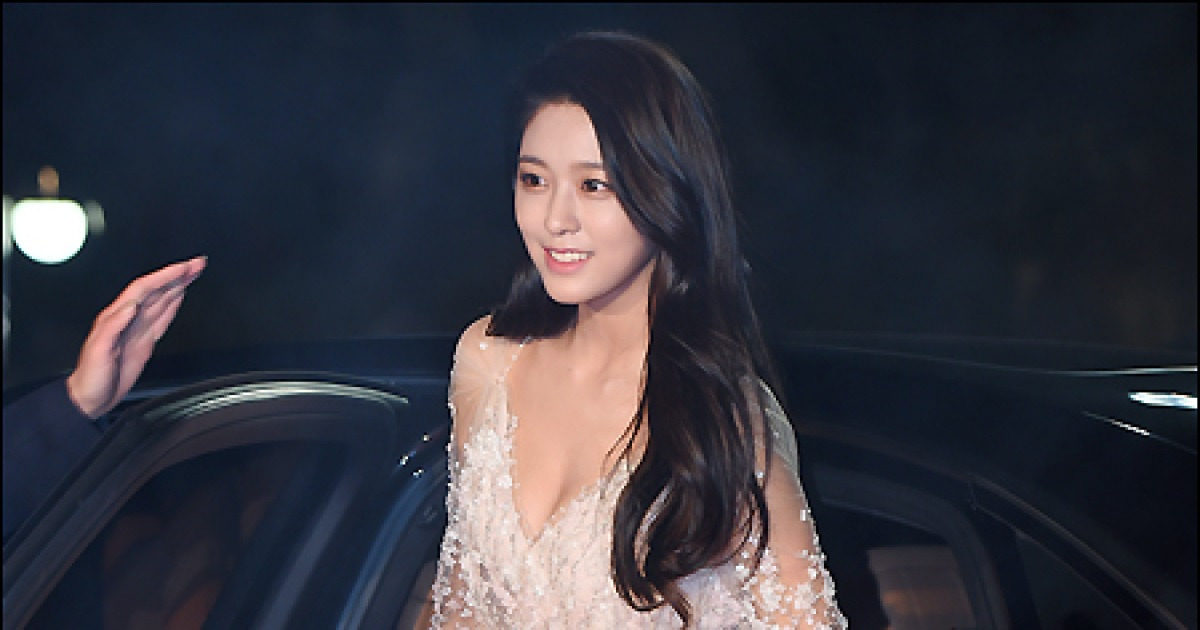 [MD포토] AOA 설현, '여신이 영화제에 왔어요'