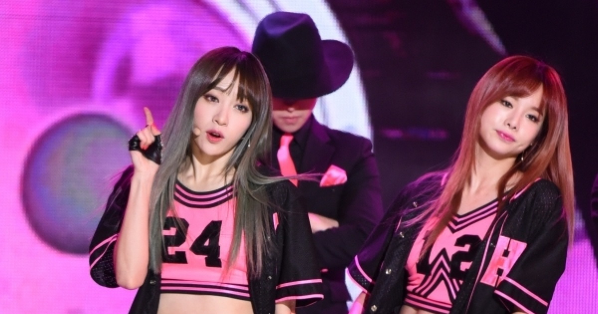 EXID 하니·솔지, 각선미 자랑하는 핫팬츠 입고