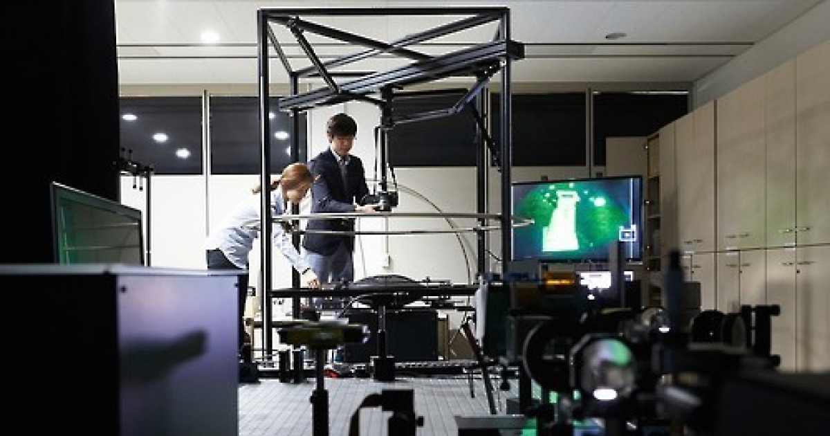 ETRI, 테이블톱형 360도 입체 컬러 홀로그램 디스플레이 개발