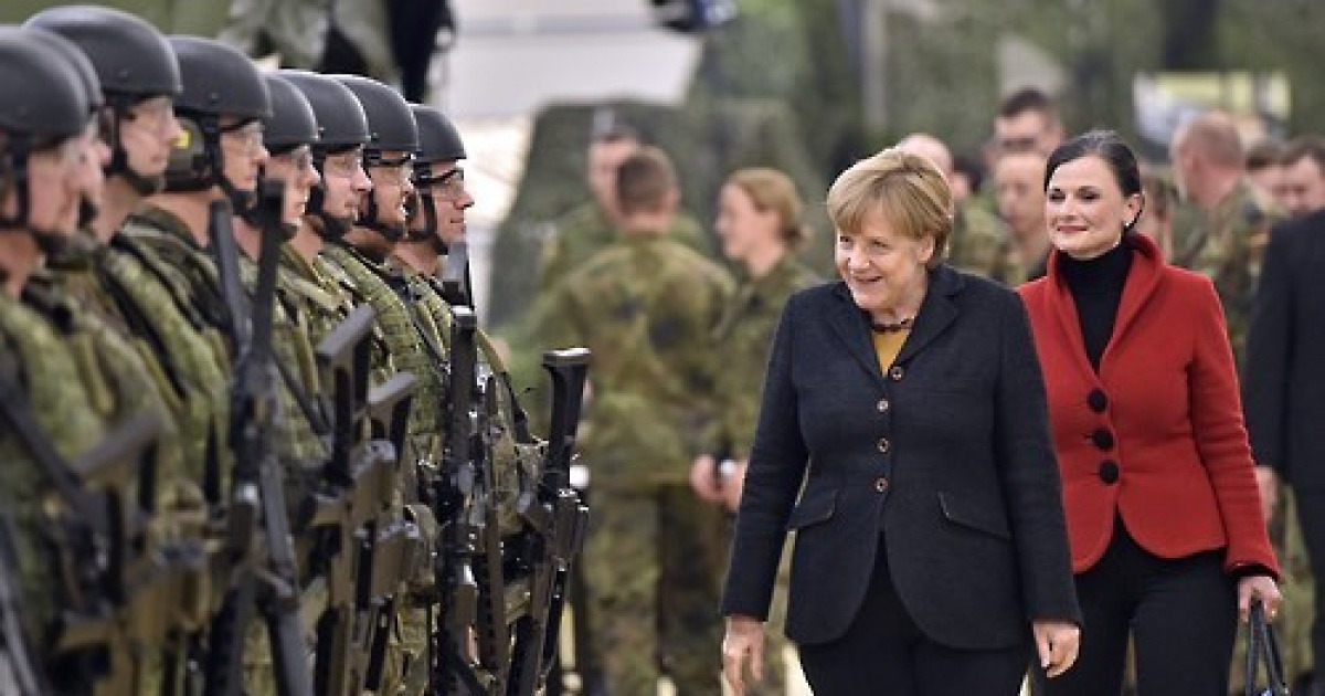 Germany Merkel Army Visit