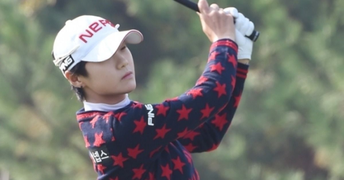 [KLPGA]'장타왕' 박성현, 2016 개막전 첫날 '무결점' 8버디