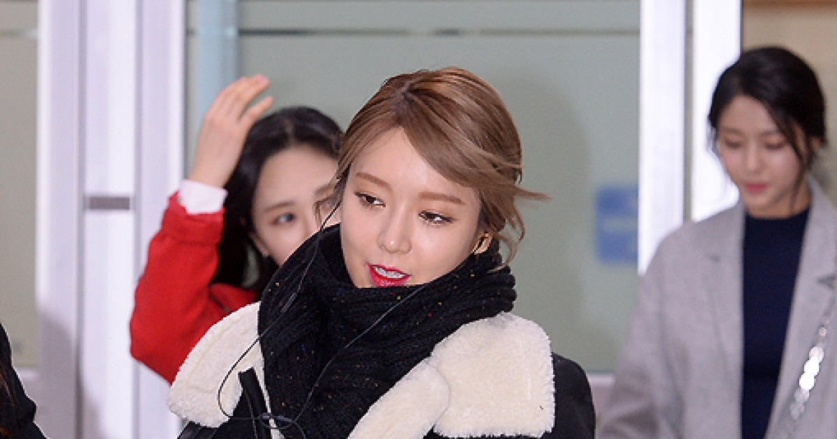 AOA 초아, '블랙 초미니 공항패션' [MBN포토]