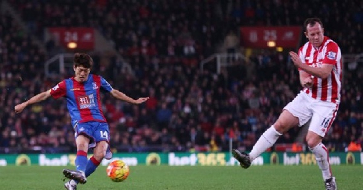 이청용 중거리포, EPL 17R 베스트골 2위