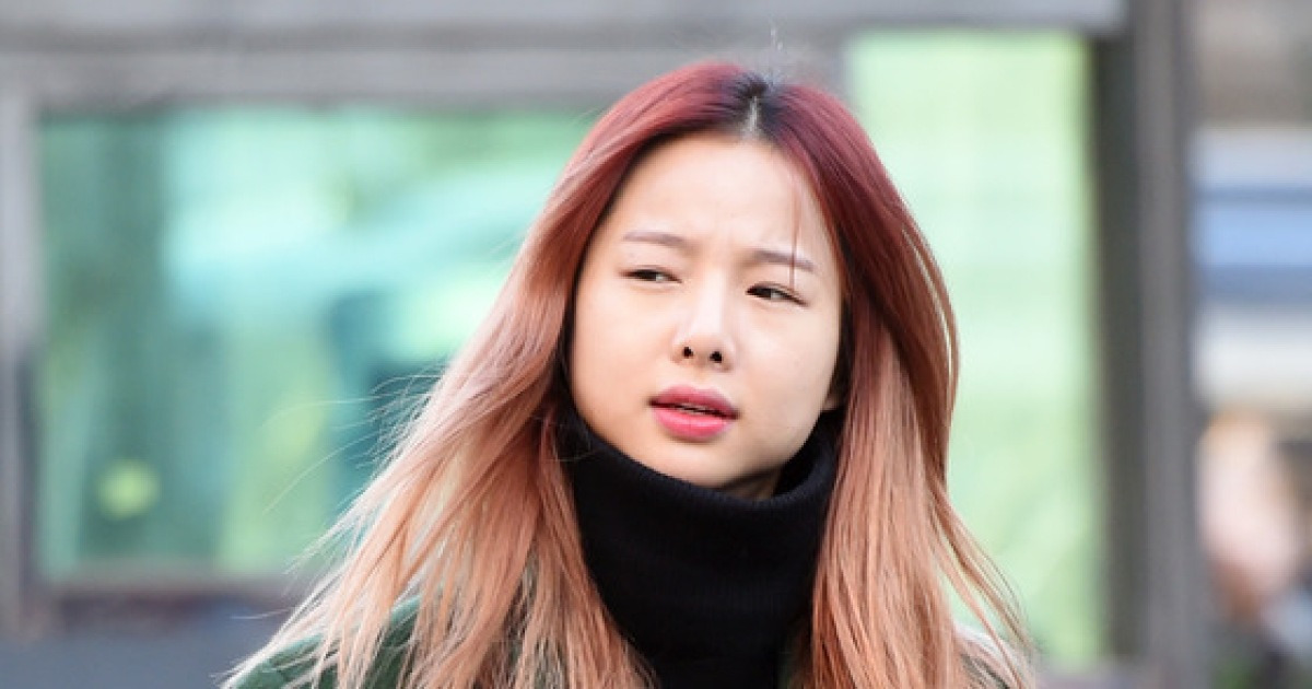 EXID 솔지, '잠이 덜 깼어요'