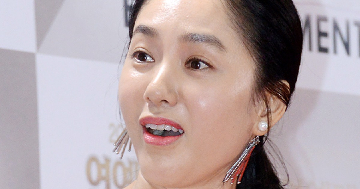 [TD포토] 박주미, '초근접 사진에도 굴욕없는 미모'(KBS연예대상)