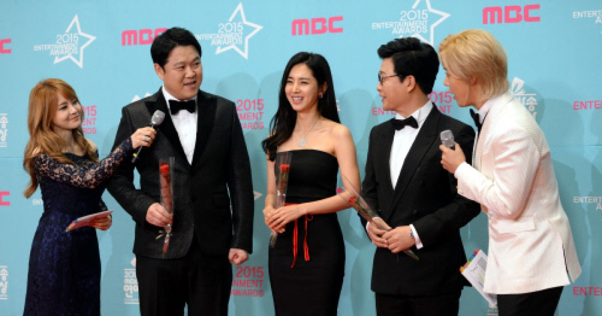 [SS포토] 한채아, MBC 연예대상 시상식에서 콜라병 몸매 인증