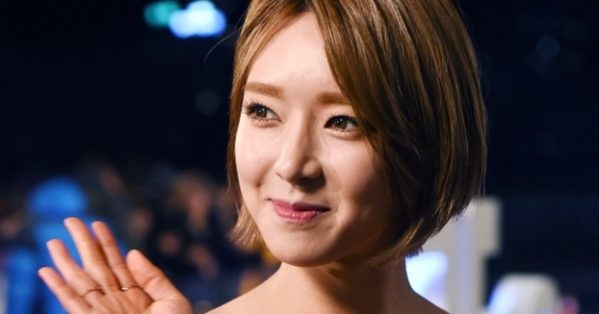 얇디 얇은 드레스 걸친 AOA 초아 (MBC 연예대상)