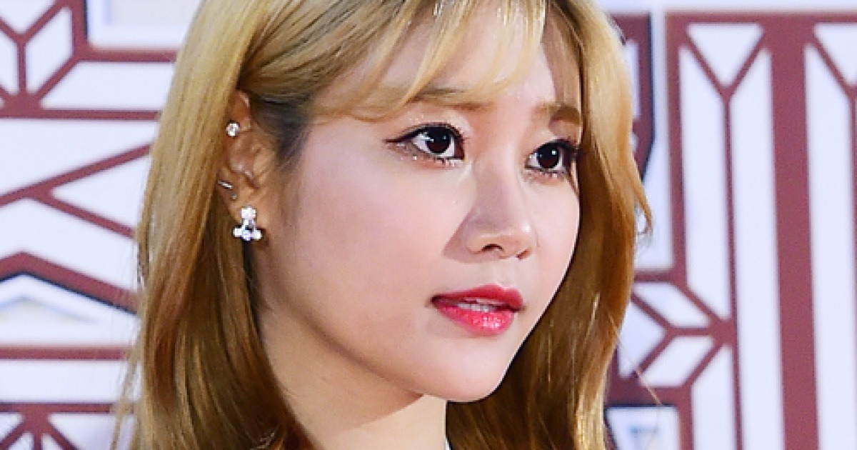 [포토엔]AOA 유나 '반짝이는 눈망울이 사슴같아'(KBS 가요대축제)