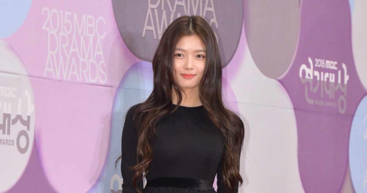 [포토] 김유정 섹시한 올블랙