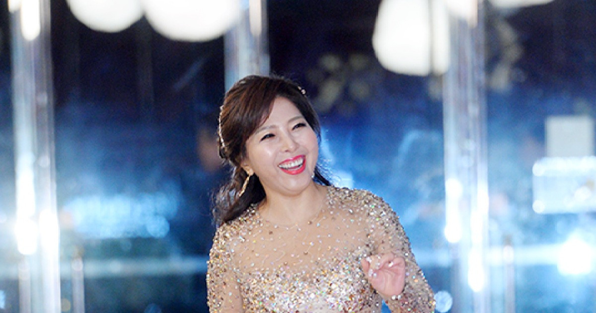 [TD포토] 이숙영 '빛나는 금빛 드레스' (SBS 연예대상)