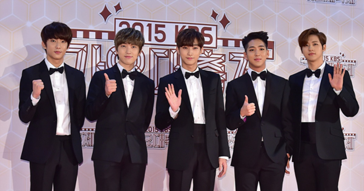 B1A4 '턱시도 입은 꽃미남들'[포토]