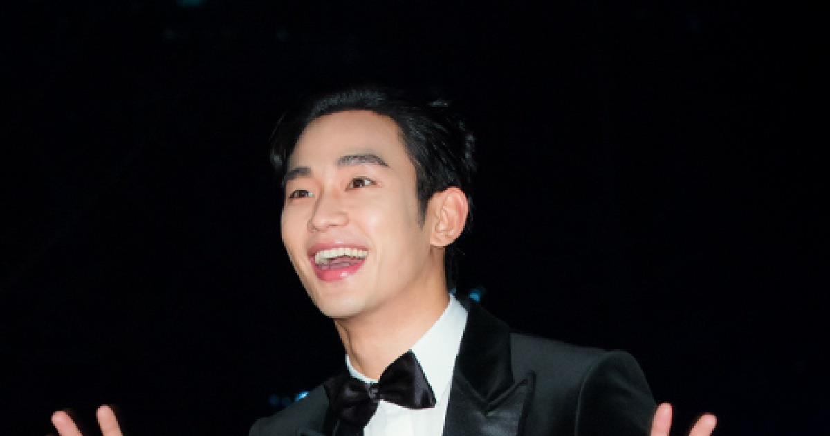 [bnt포토] 김수현 '와우~'(kbs연기대상)