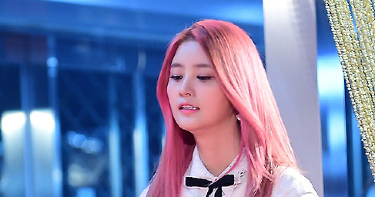 [MD포토] EXID 정화 '초미니로 아찔한 무대 오르기'