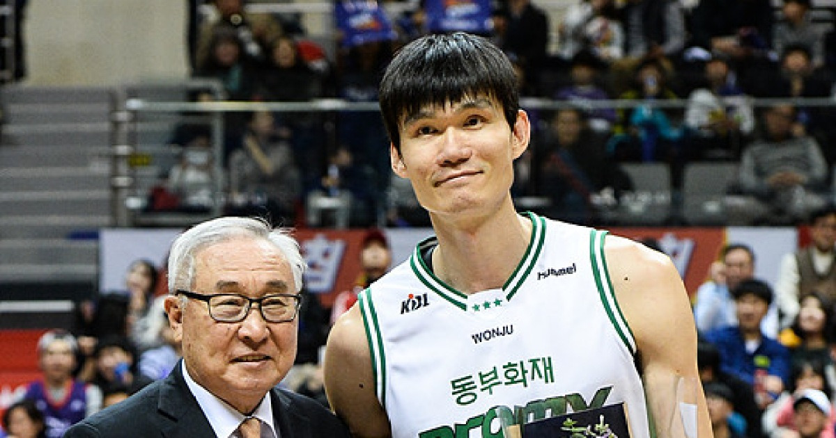 [점프볼 어워드] 허웅•에밋 4R MVP, '선두권 조심하라고 전해라'