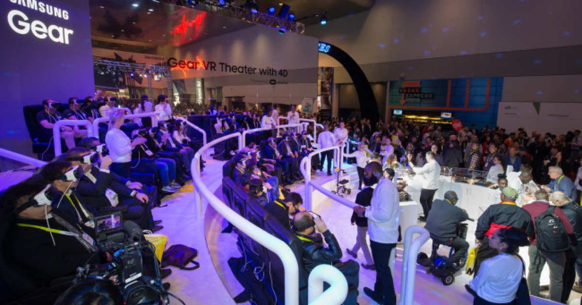 [CES2016] 삼성전자 오감만족 '기어 VR 4D 체험존' (포토)