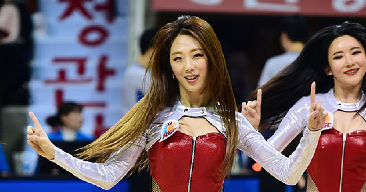 KGC 치어리더 '군살없는 몸매'[포토]