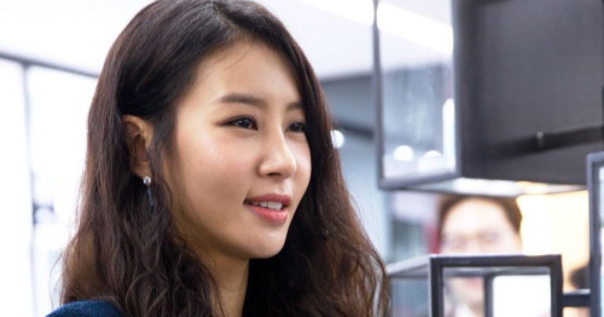 [bnt포토] 김정민 '서울리거 뷰티센터 오픈, 제가 빠질 수 없죠?'