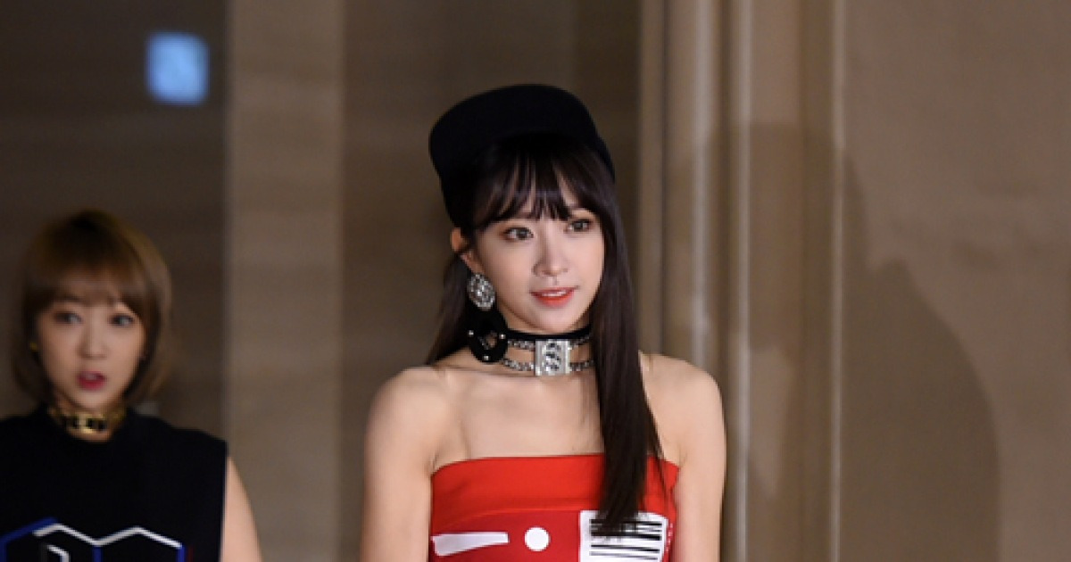 [포토엔]EXID 하니 '시선 사로잡는 파격 노출' (골든디스크)