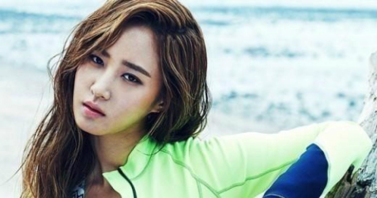 동네의 영웅 유리 가슴 골 보이는 비키니 화보 역시 몸매하면 유리