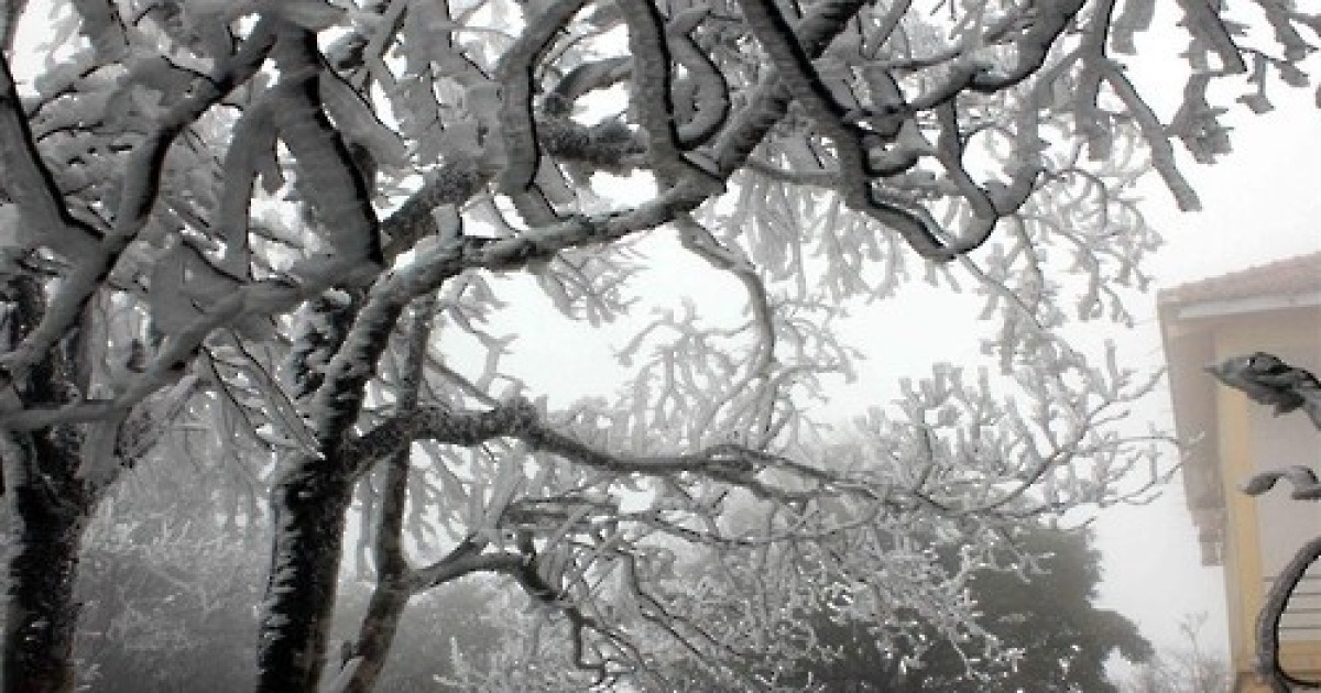 Cao Bang: Snow covers Phja Oac mountain