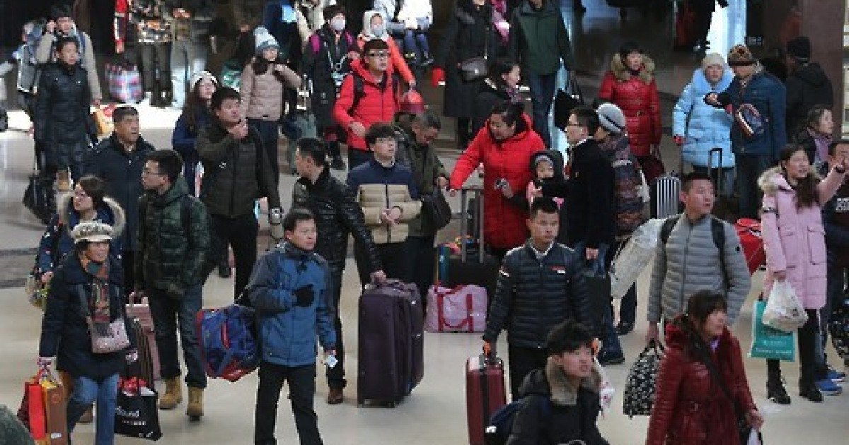CHINA LUNAR YEAR SPRING MIGRATION