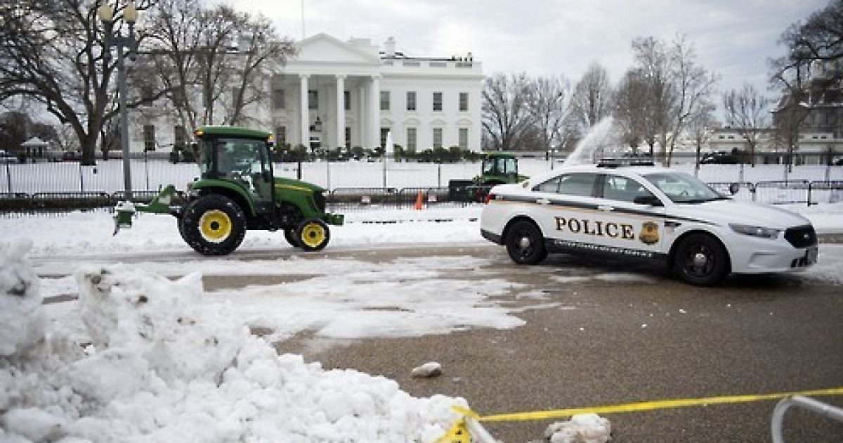 USA WHITE HOUSE SNOW
