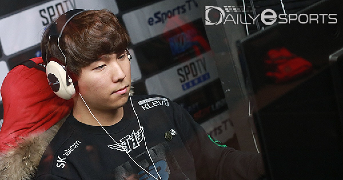 [스타리그 시즌1] SKT 박령우, 관측선 일점사로 역전승 2-0