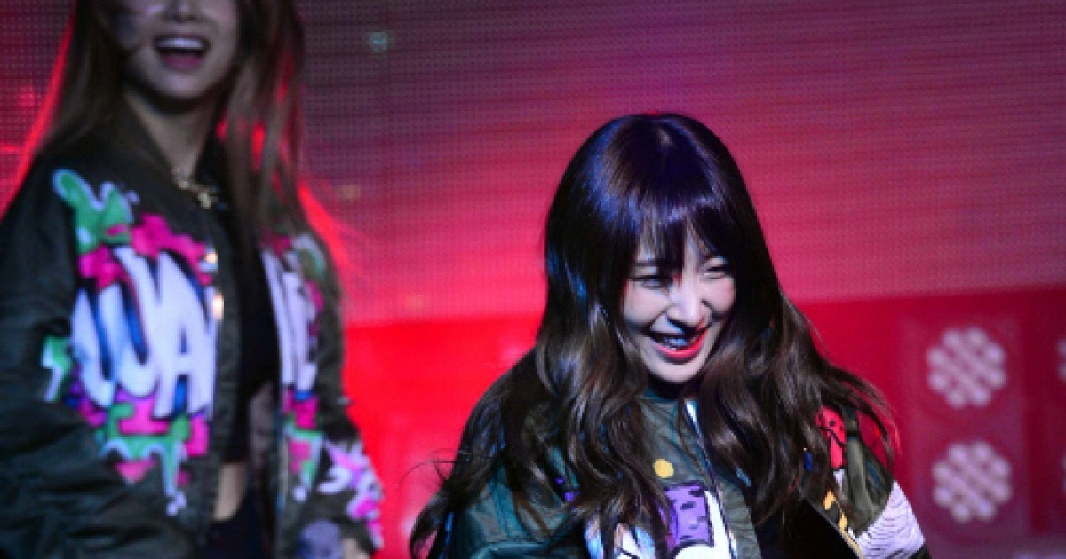 [SS포토]핫팬츠로 심쿵케 하는 EXID 하니, "미소천사랍니다"