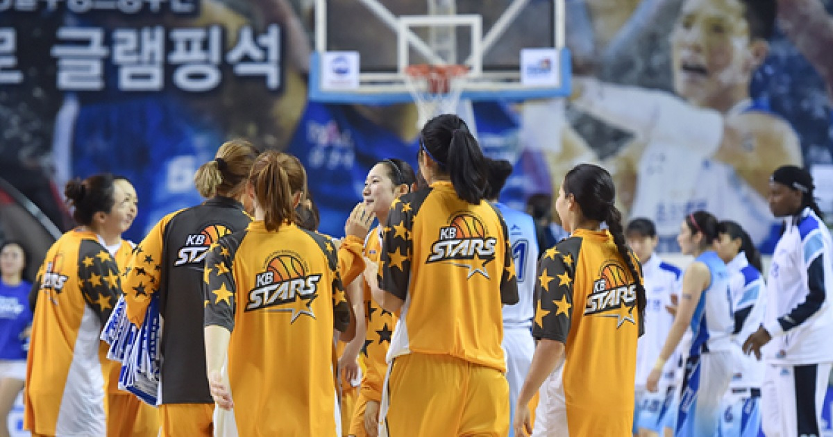 [WKBL 프리뷰] '캐스팅보트' KDB생명 vs '절실한 후보' KB스타즈