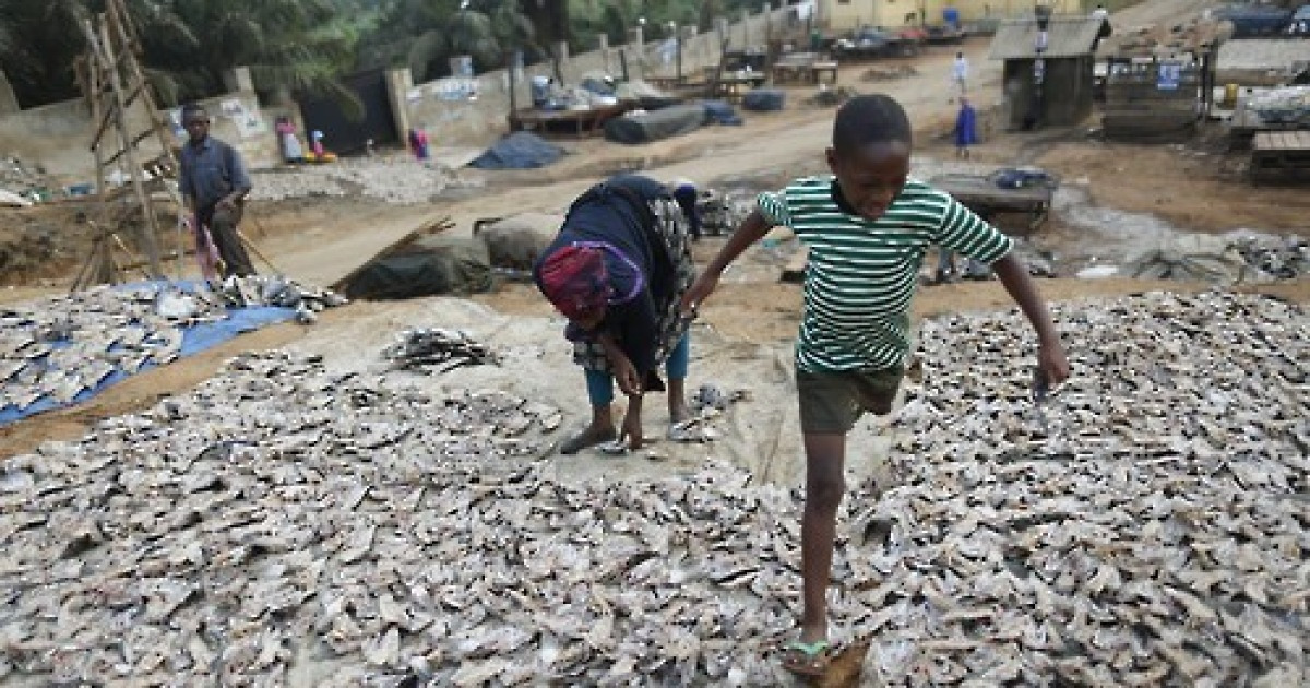 epaselect UGANDA DAILY LIFE