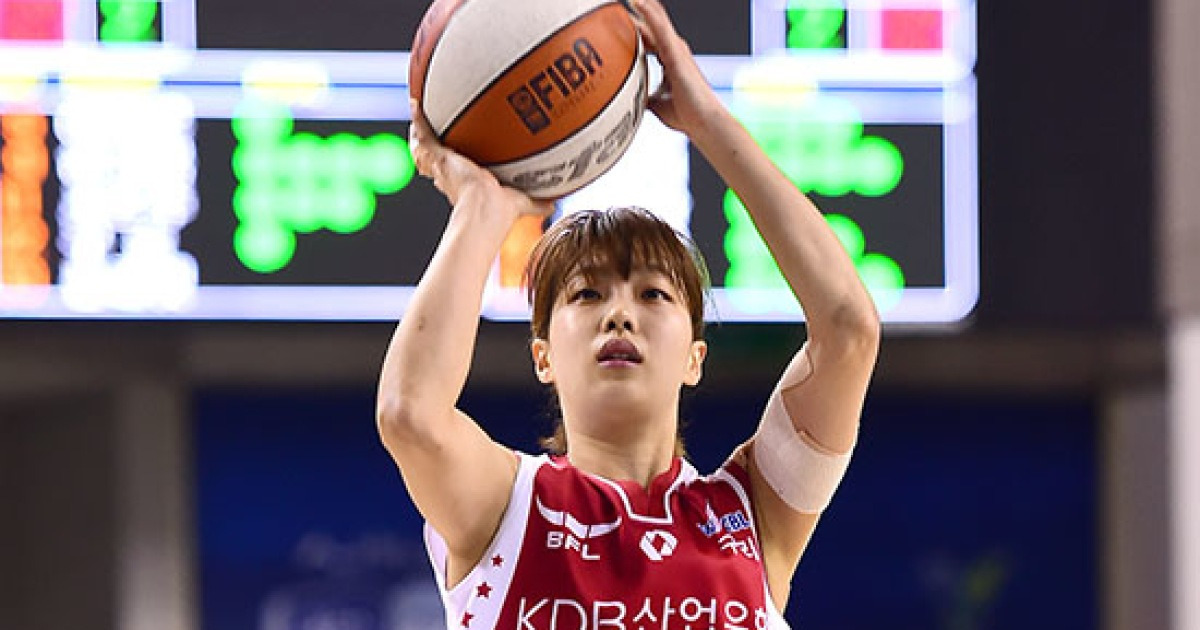 [WKBL 프리뷰] '갈 길 바쁜' 삼성생명-'최하위' KDB생명