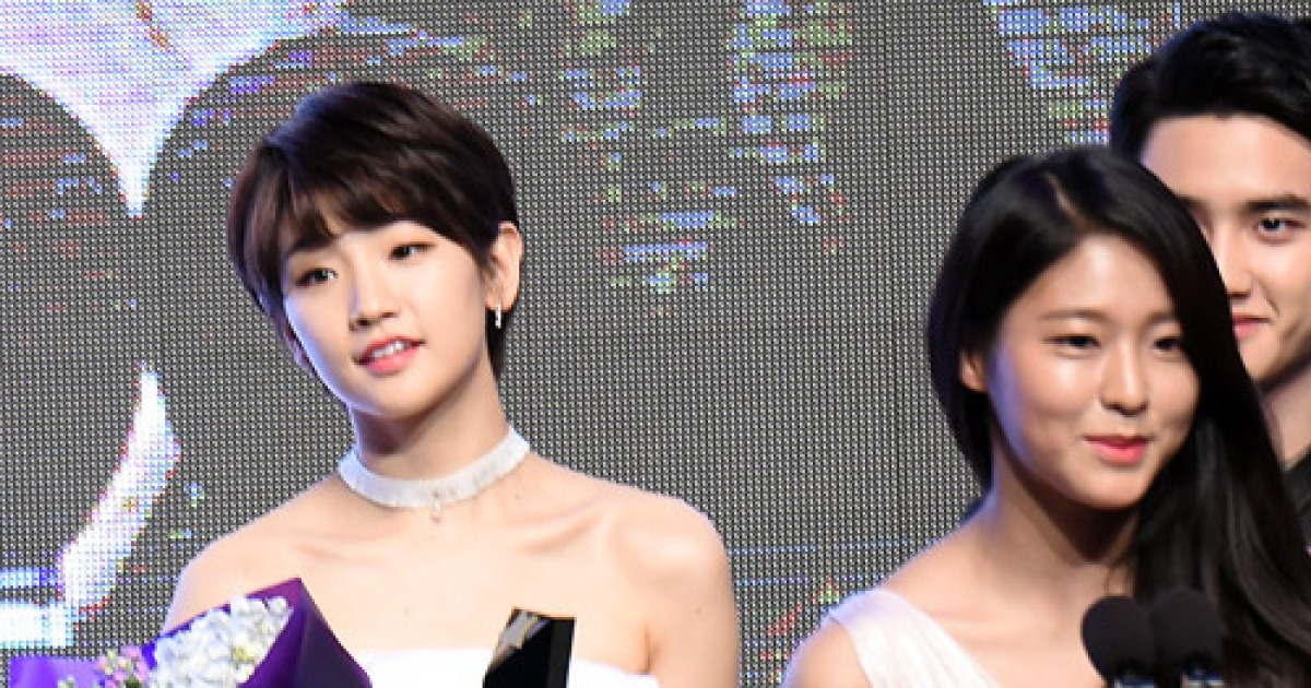 [포토엔]박소담 설현 옆에서도 뒤지지 않은 미모