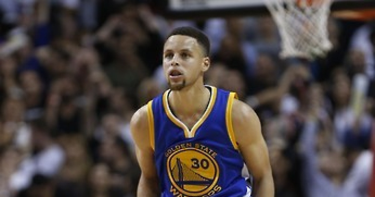 -NBA- 커리 42점 폭발..GSW, 시즌 51승(종합)