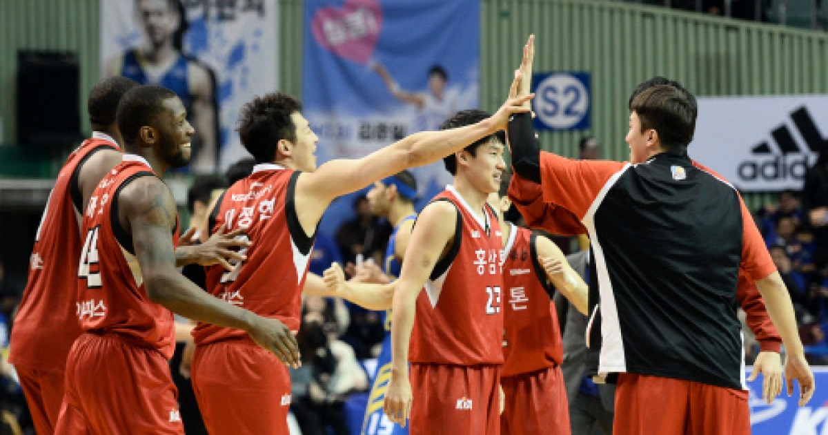 [SS포토]삼성 잡은 KGC, 4강 진출 KCC와 맞대결