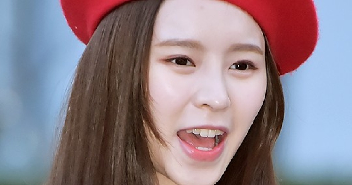 [TEN PHOTO] CLC 엘키, 빨간 모자가 포인트(뮤직뱅크 출근길)