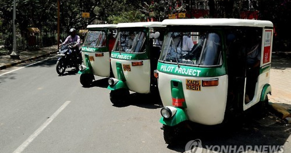 INDIA ENERGY SOLAR POWERED TUKTUK