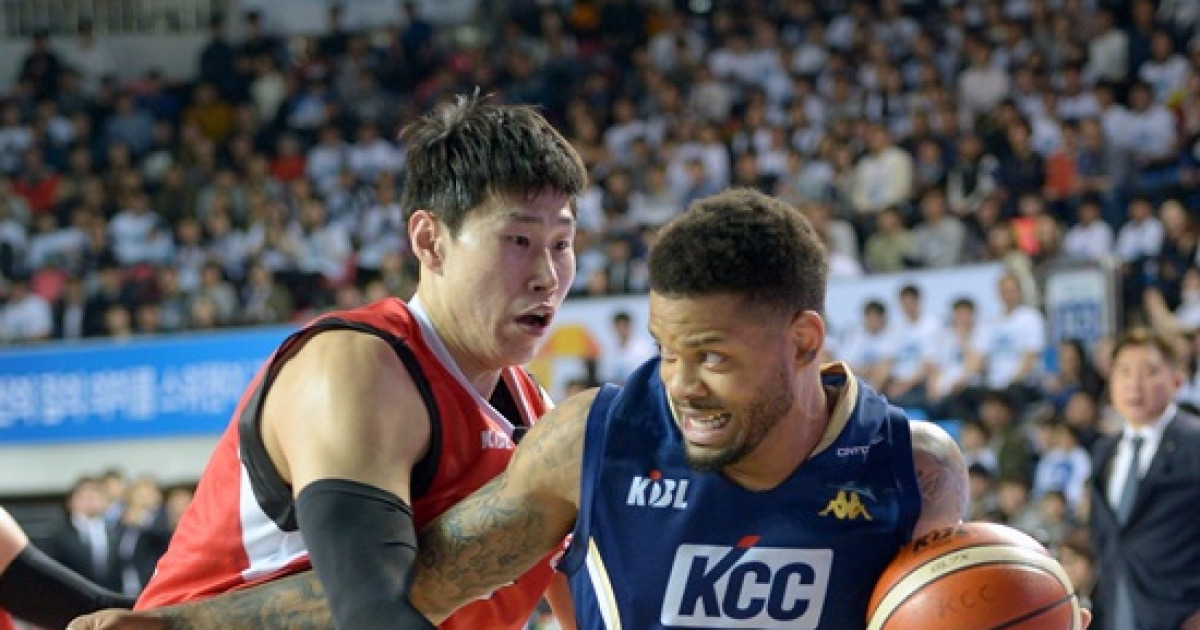 [4강 PO1] '89.5%의 위력' KCC, KGC 꺾고 1차전 선점