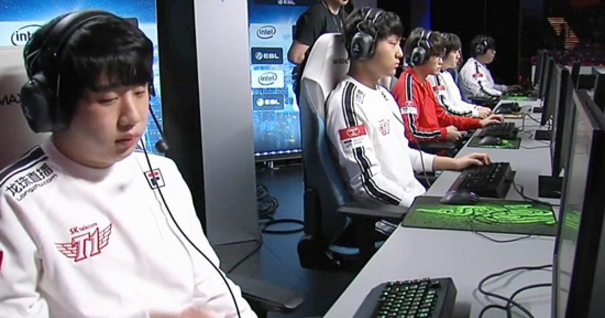 [IEM] '듀크' 이호성의 뽀삐, 위기의 SKT 구하며 1세트 승리