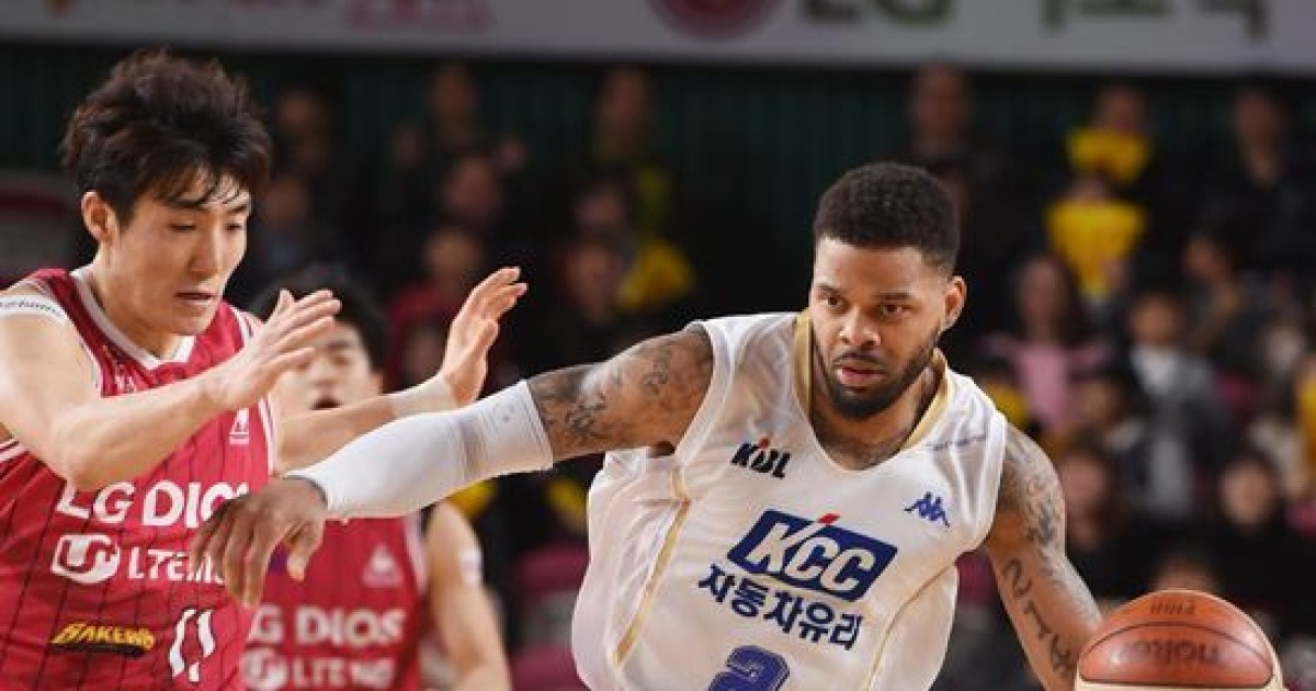 '에밋 39점' 전주KCC, 챔프전까지 단 1승 남았다